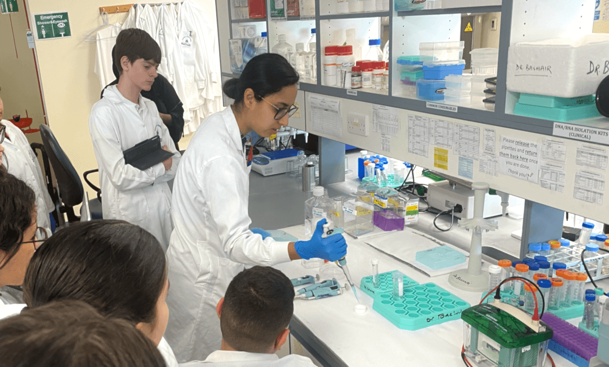 S'inscrire à l'établissement | Lycée Français Bilingue International ICE